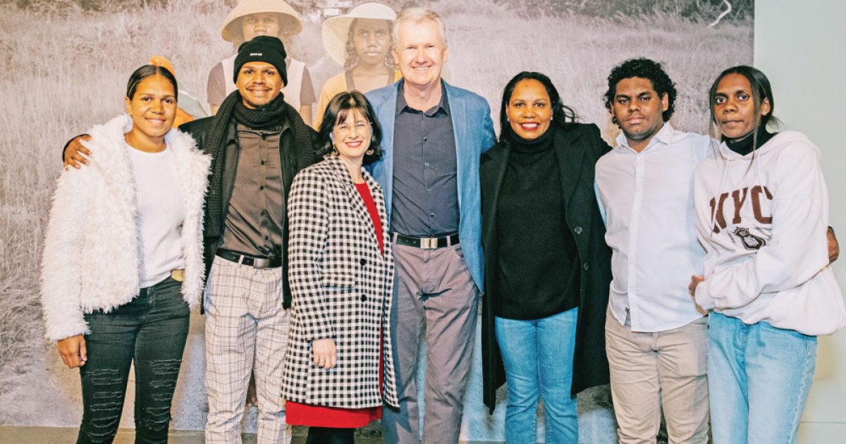 Coen artist launches latest exhibition in Sydney | Cape York Weekly