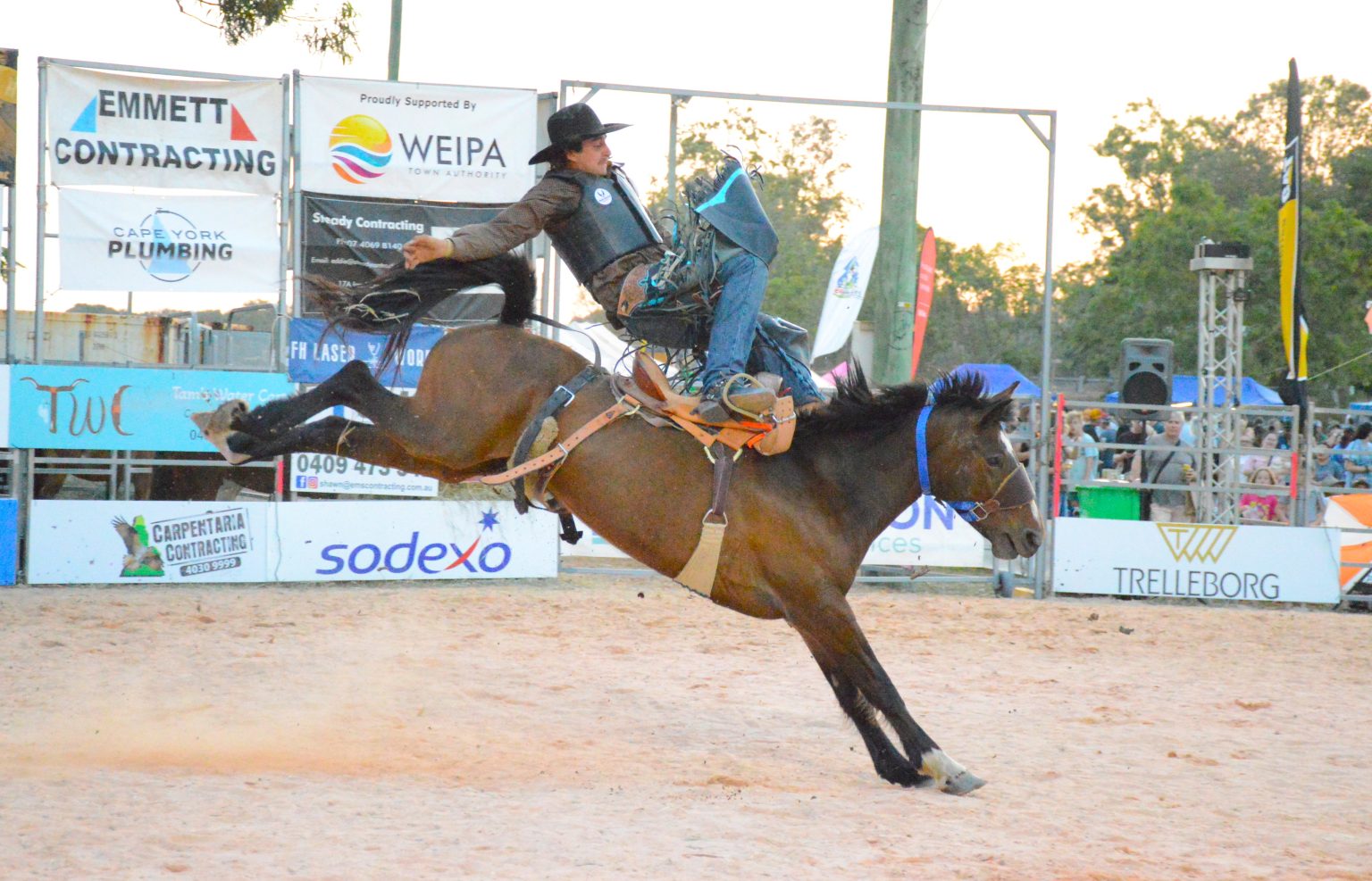 Australian country music star to headline 20th Weipa Rodeo | Cape York ...